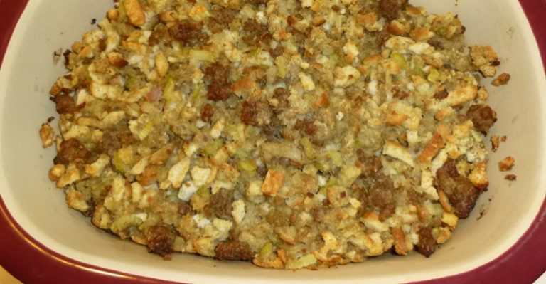 This 5-Ingredient Stuffing Will Tantalize Your Taste Buds - Page 2 of 2 ...
